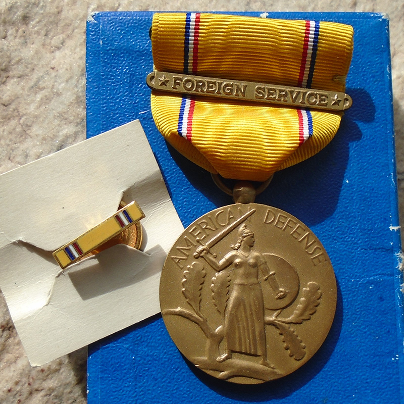 NW4284 –Medalhas de Defesa da América com Clasp “FOREIGN SERVICE ...